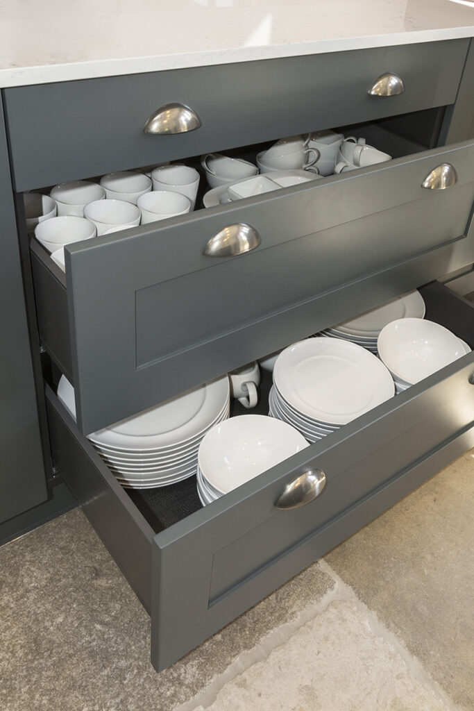 Southpool Shaker Kitchen | Our Portfolio | Treyone Kitchens