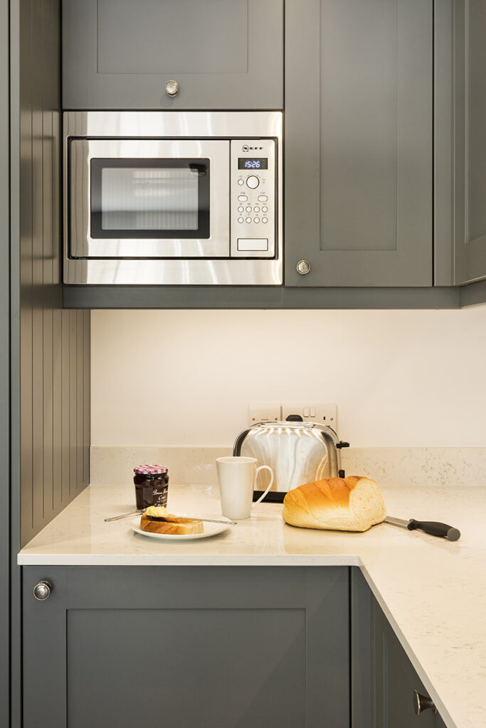 Southpool Shaker Kitchen | Our Portfolio | Treyone Kitchens