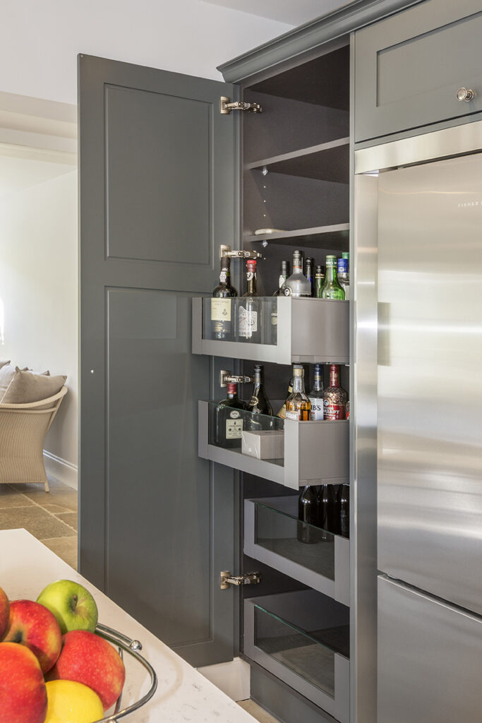 Southpool Shaker Kitchen | Our Portfolio | Treyone Kitchens